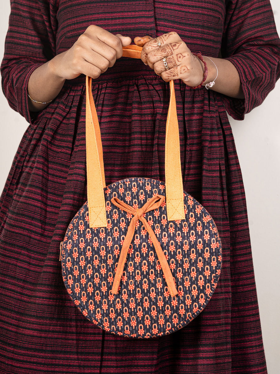 Retro Round Mini Tote – Contrast Living