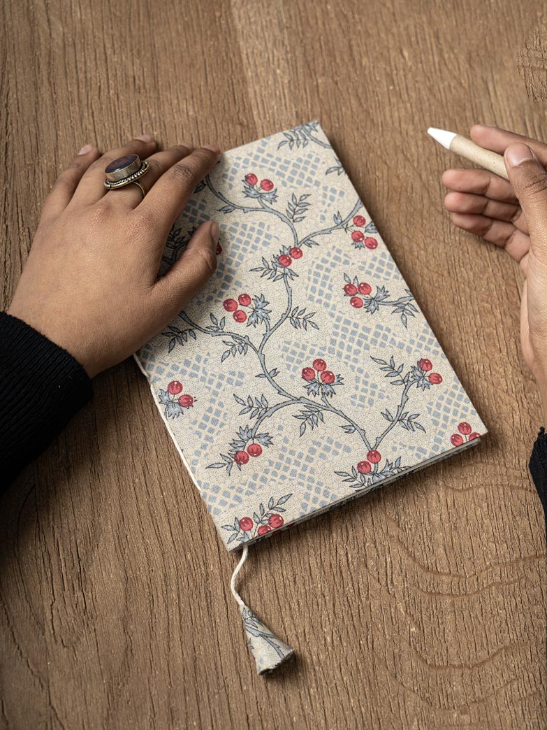 Berry Vine Notebook – Contrast Living